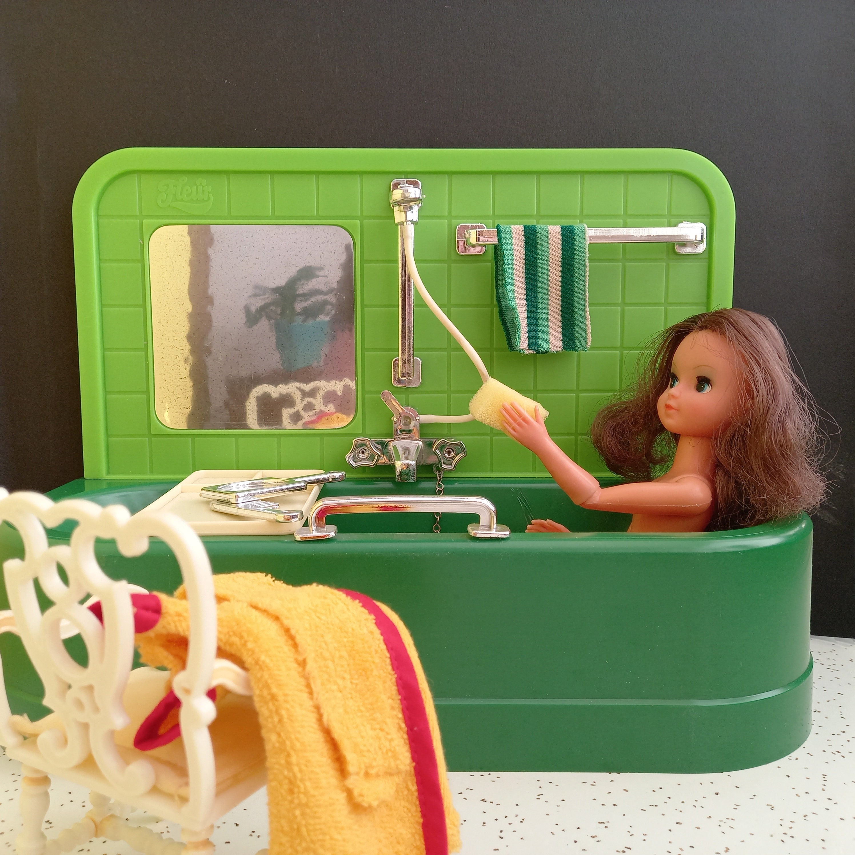 Bathroom Furniture Scene Setter No doll Otto Simon Fashiondoll scale 1/ ...