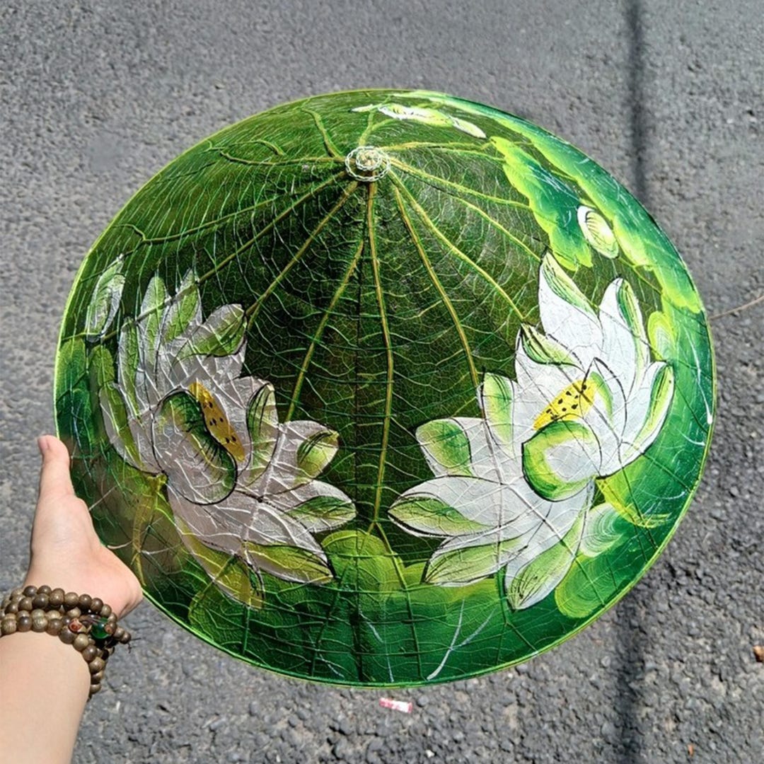 Conical Hats Made From Lotus Leaves, non La Gift, Hand-woven and Hand ...
