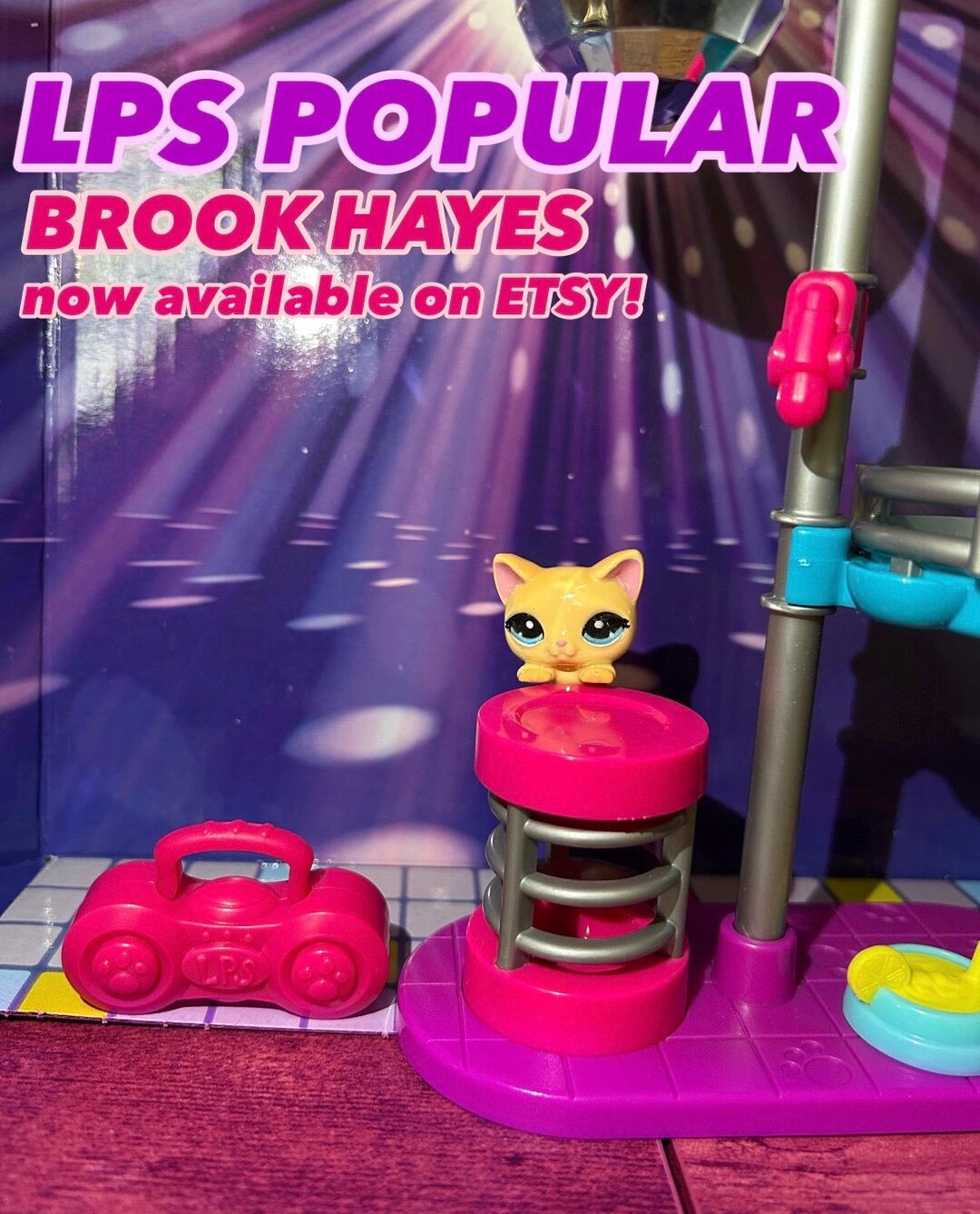 LPS Popular- Brooke Hayes Painted Phone Peeker - Etsy