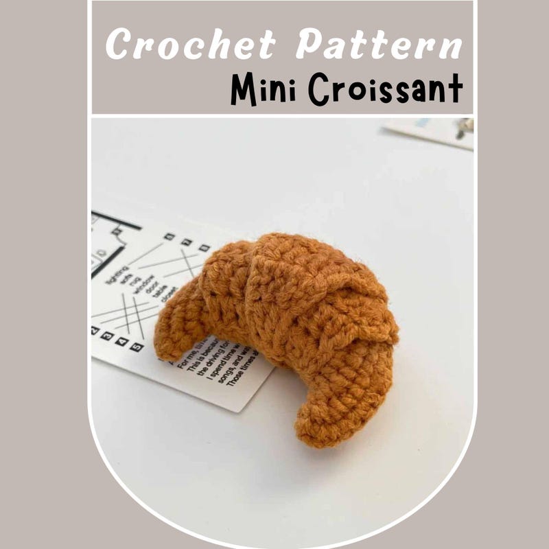 Croissant Mini Keychain - Etsy