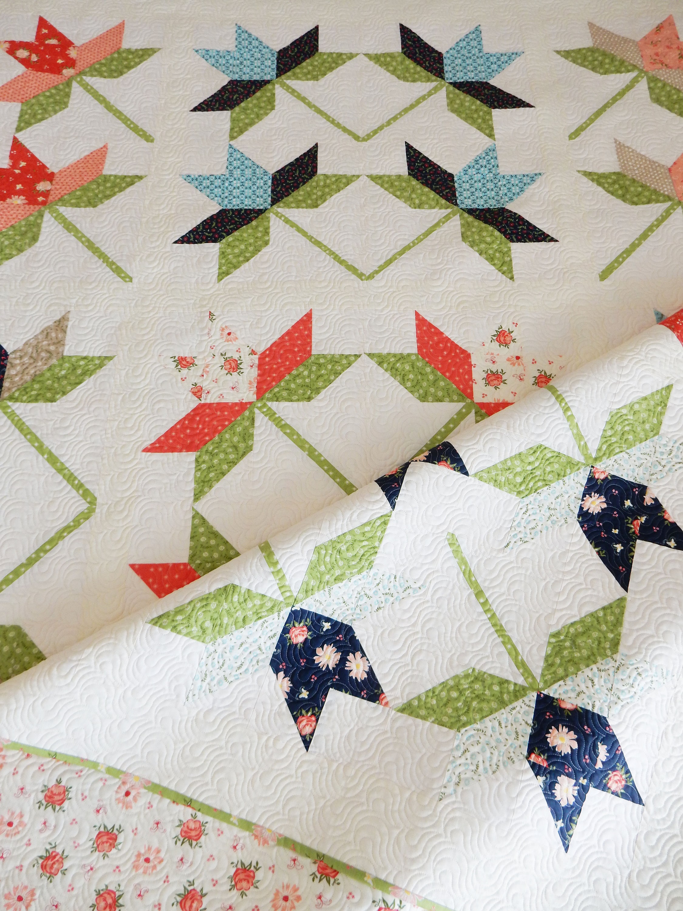 The Lily Quilt - Paper Pattern #180 - Etsy