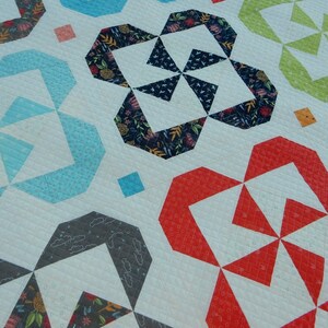Pinwheel Posies Quilt PDF Pattern - Etsy