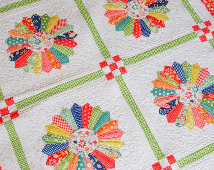 Moda Boxed Kit: Dresdens Wall Hanging and Pillow - Etsy