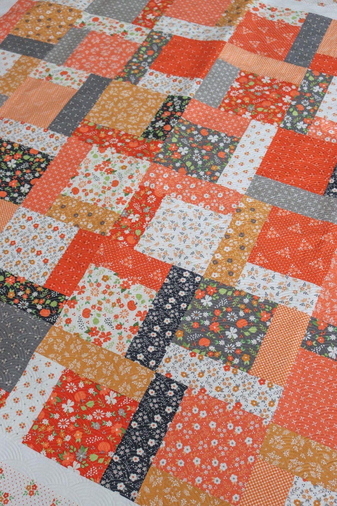 Cottage Charm Quilt Pattern in Two Sizes (NEW) QLD272 - Paper - Etsy