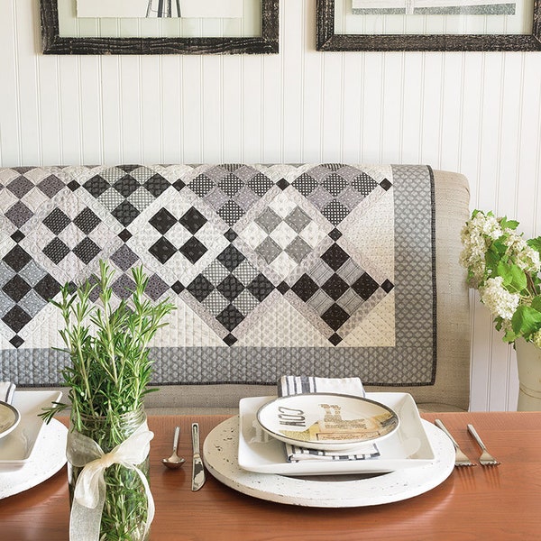 Farmhouse Quilt - Etsy