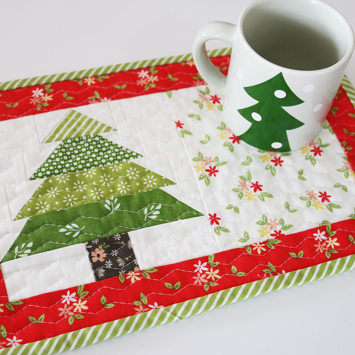 Christmas Tree Pillow & Mug Rug Pattern PDF Only - Etsy