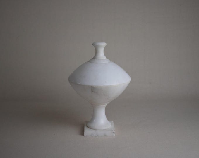 Alabaster Pedestal Bowl With Lid - Vintage Alabaster Marble Candy Bowl ...