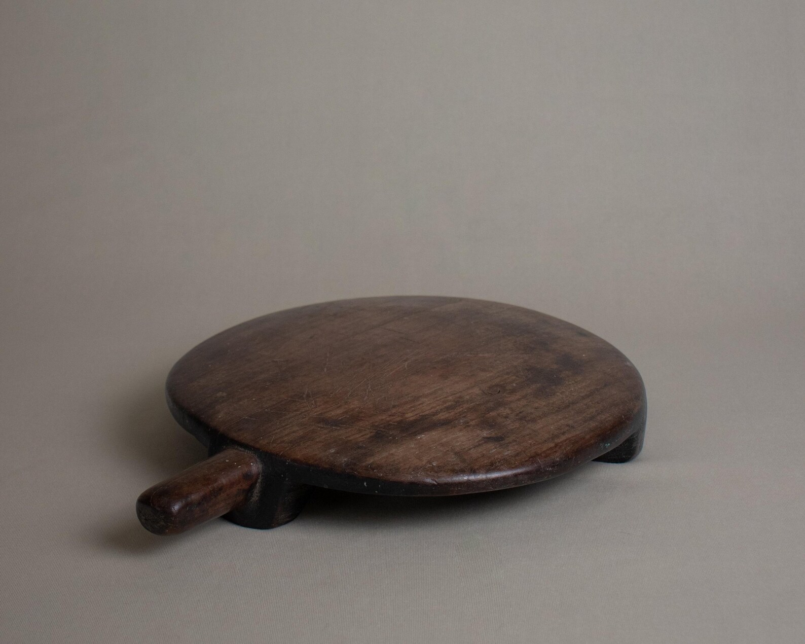 Dark Wood Chapati Board With Round Handle Vintage Chapati Board Wood ...