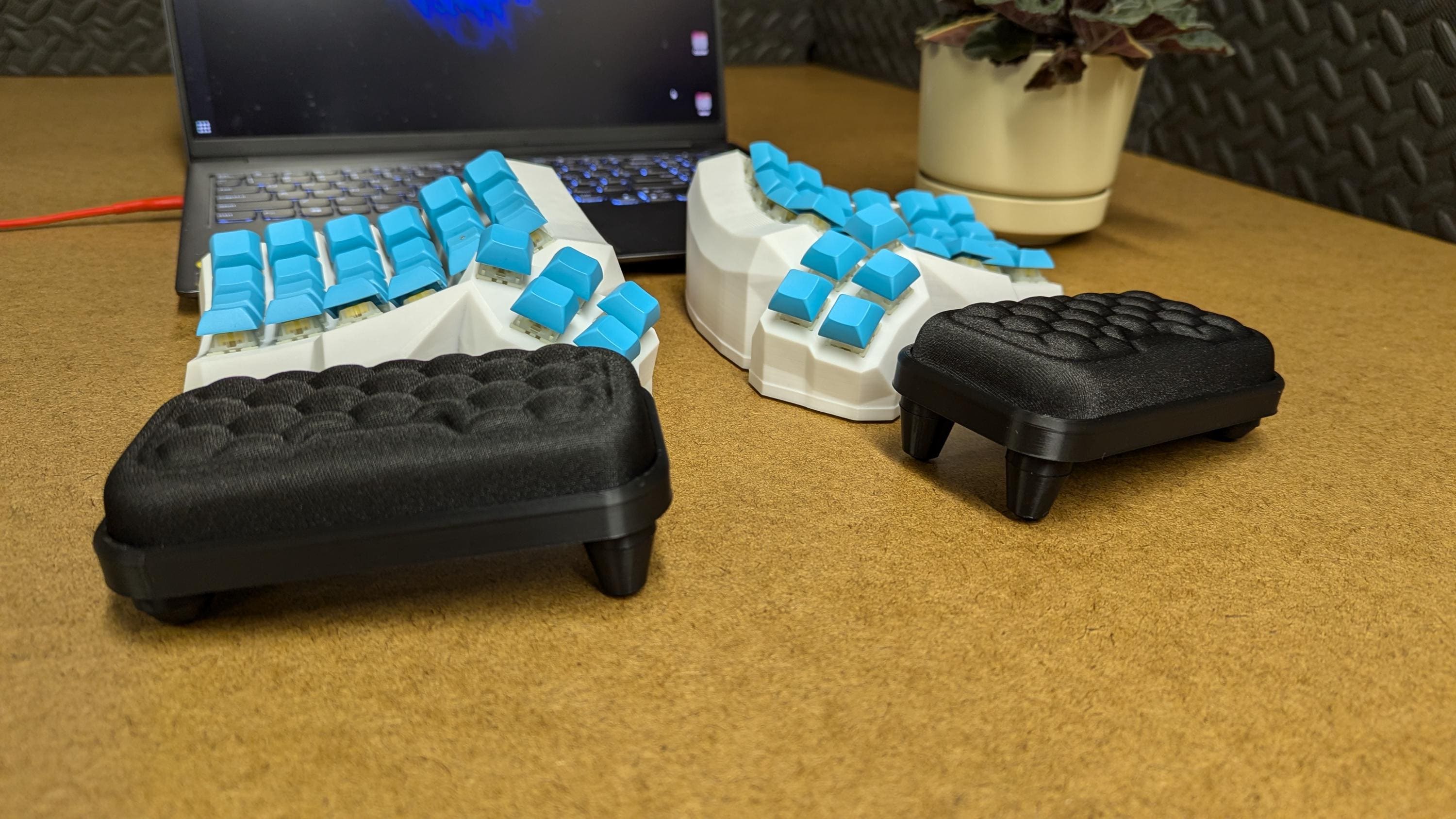 Adjustable Split Keyboard Wrist Rest With Adjustable Tenting / Height ...