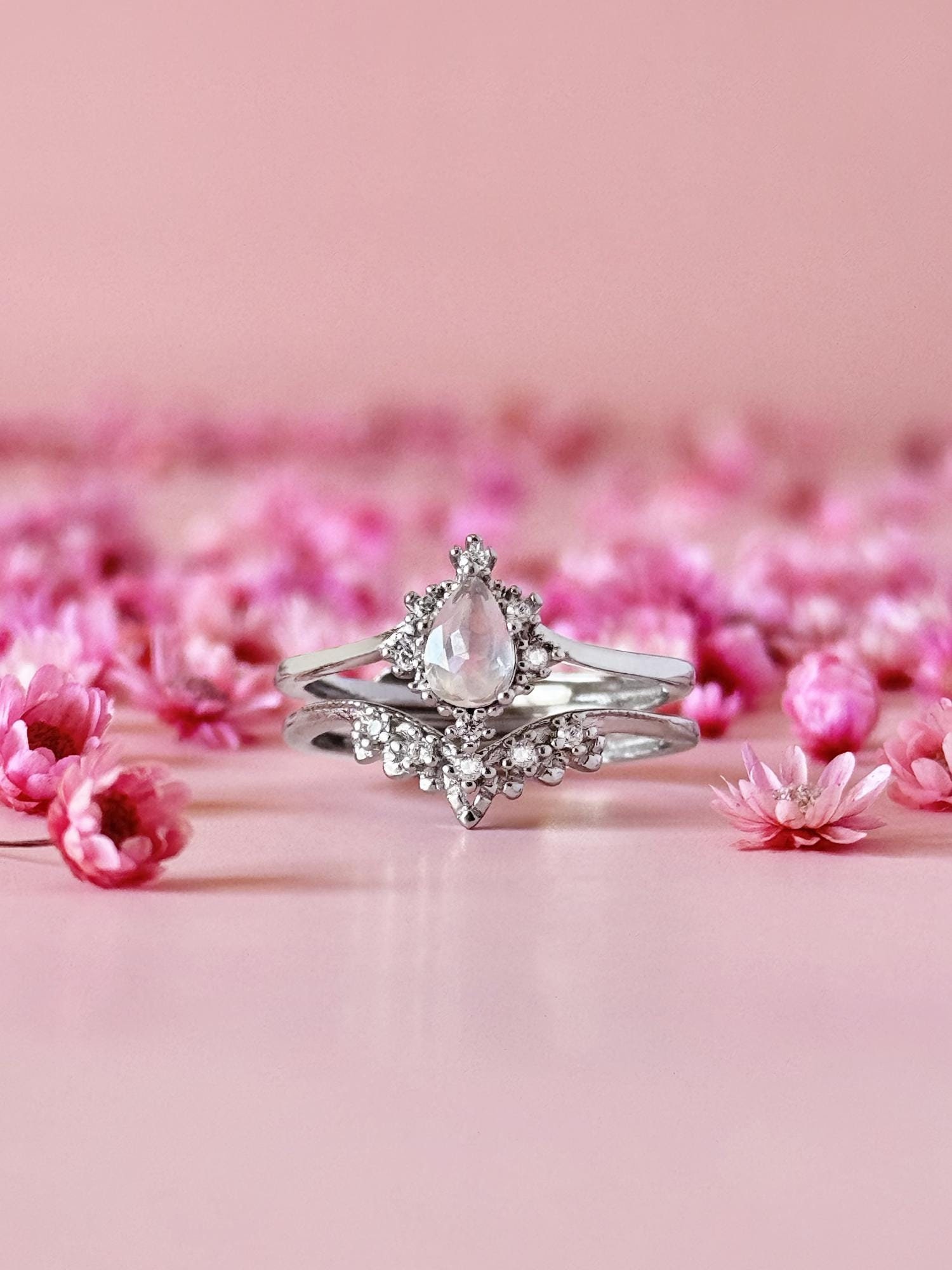 Acotar Officially Licensed, High Lady of the Spring Court Ring, Velaris ...