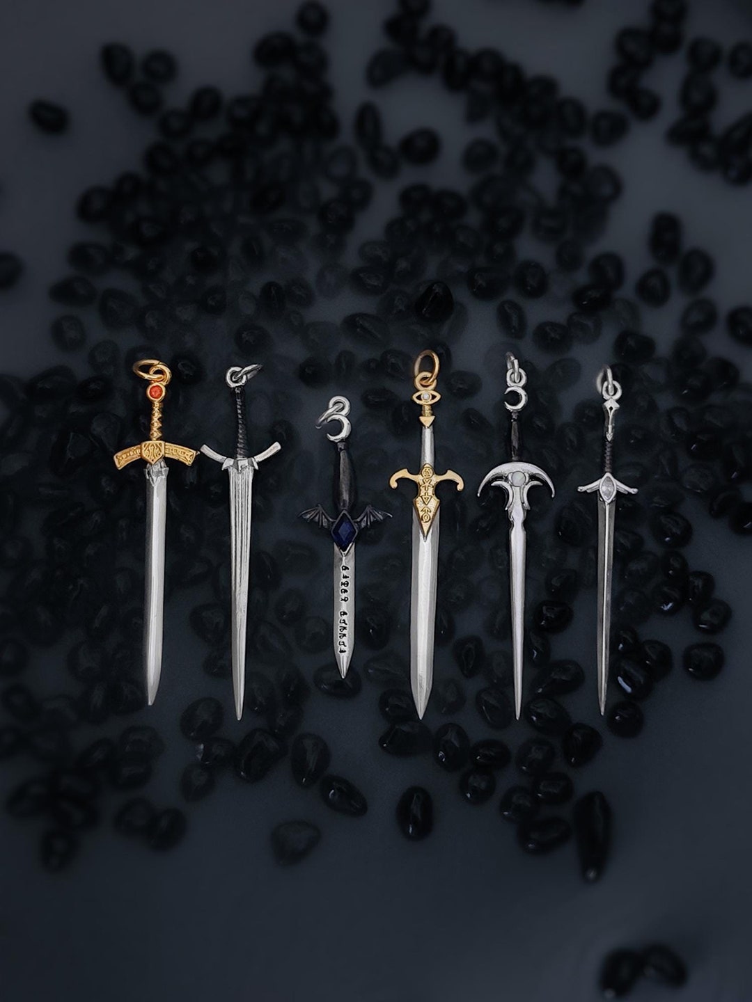 Sarah J Mass Sword Collection, Acotar, Throne of Glass, Goldryn Sword ...