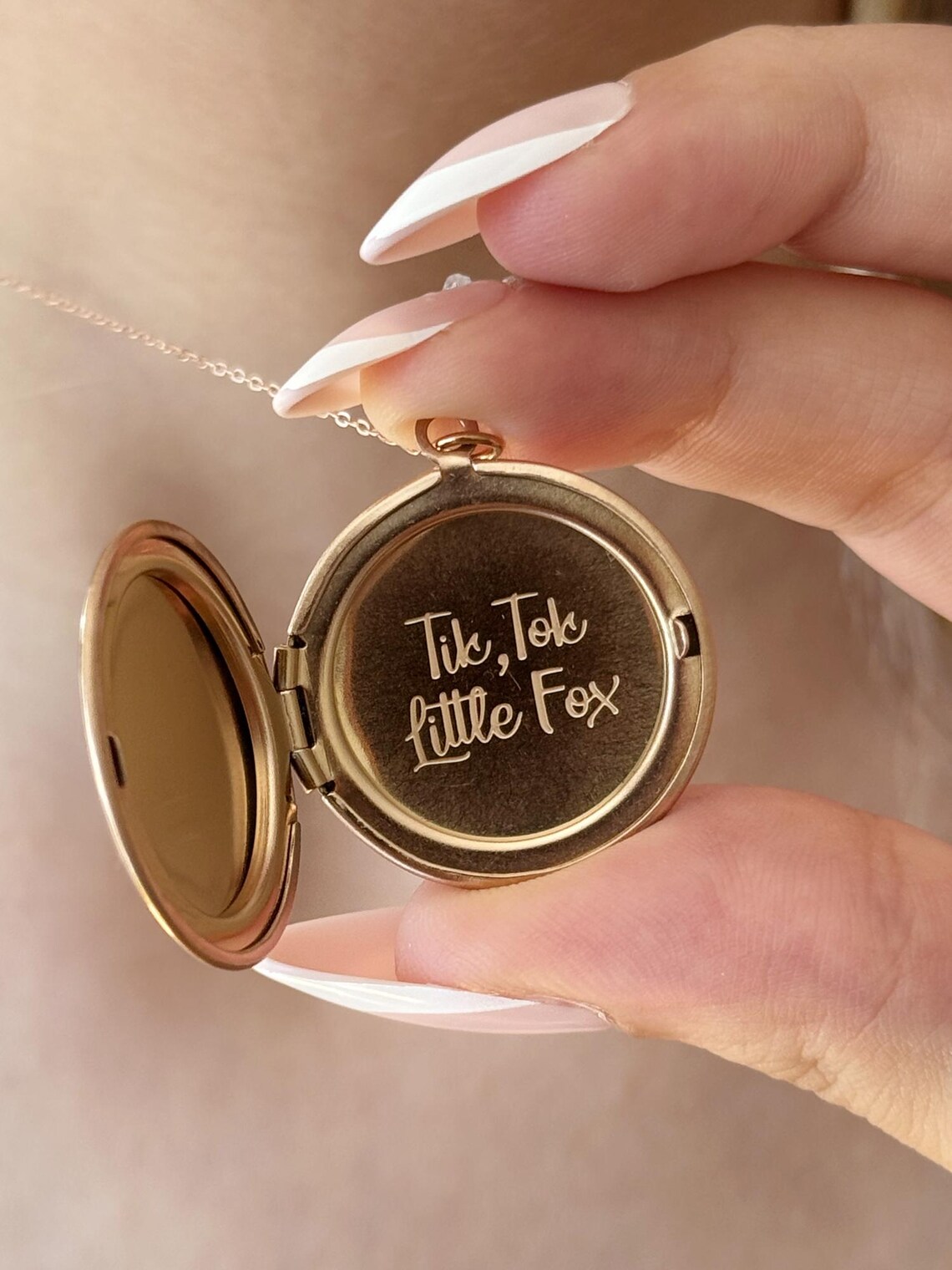 Once Upon a Broken Heart, the Ballad of the Archer and the Fox Locket ...