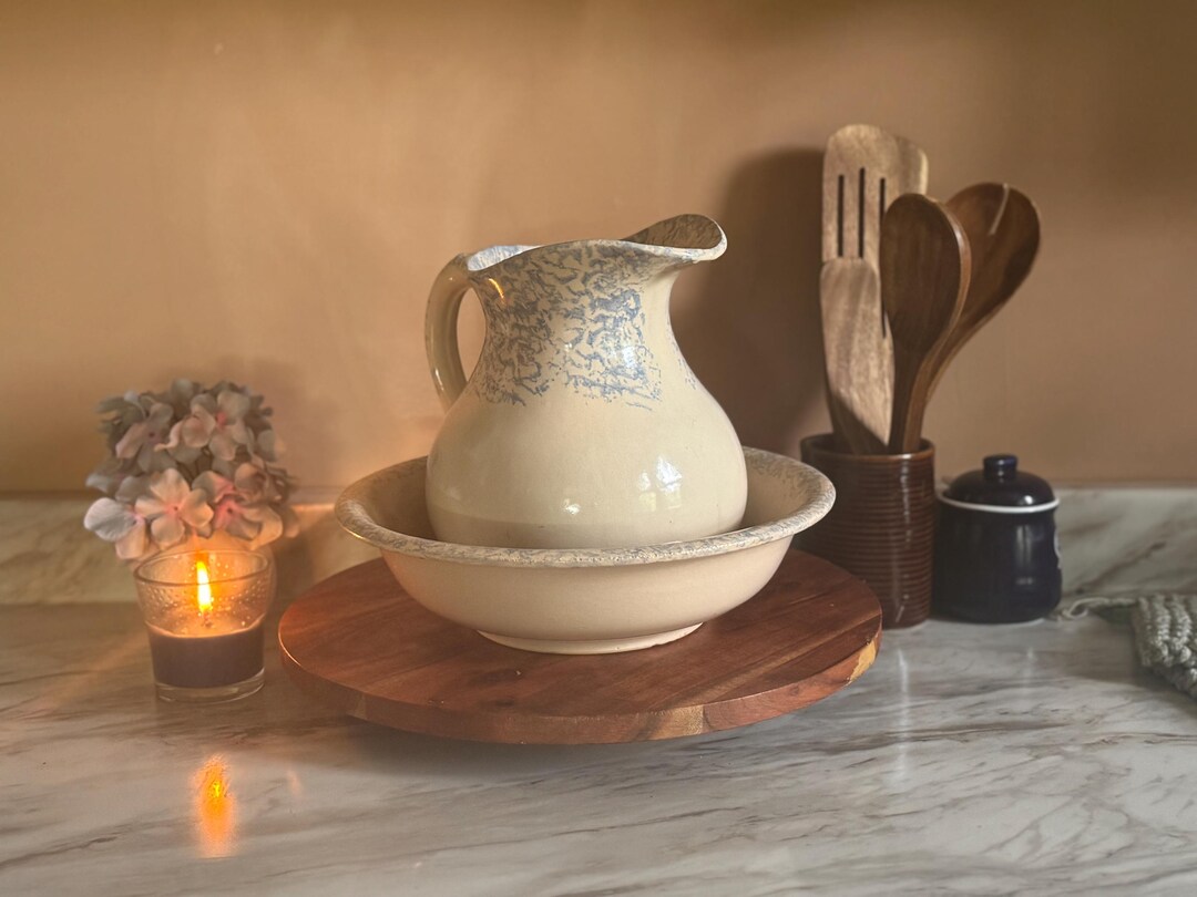 Vintage Pitcher and Basin. - Etsy