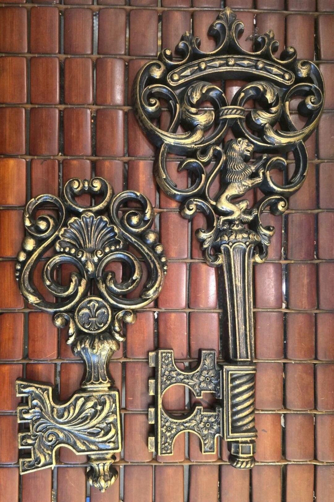 Mid Century Gold Skeleton Key Pair Wall Decor Hollywood Regency DART ...