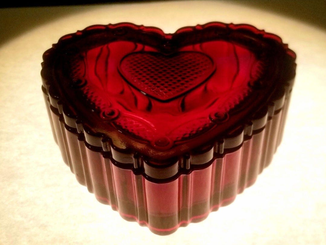 Vintage Avon Cape Cod Royal Ruby Red Heart Shaped Pressed Glass Trinket ...