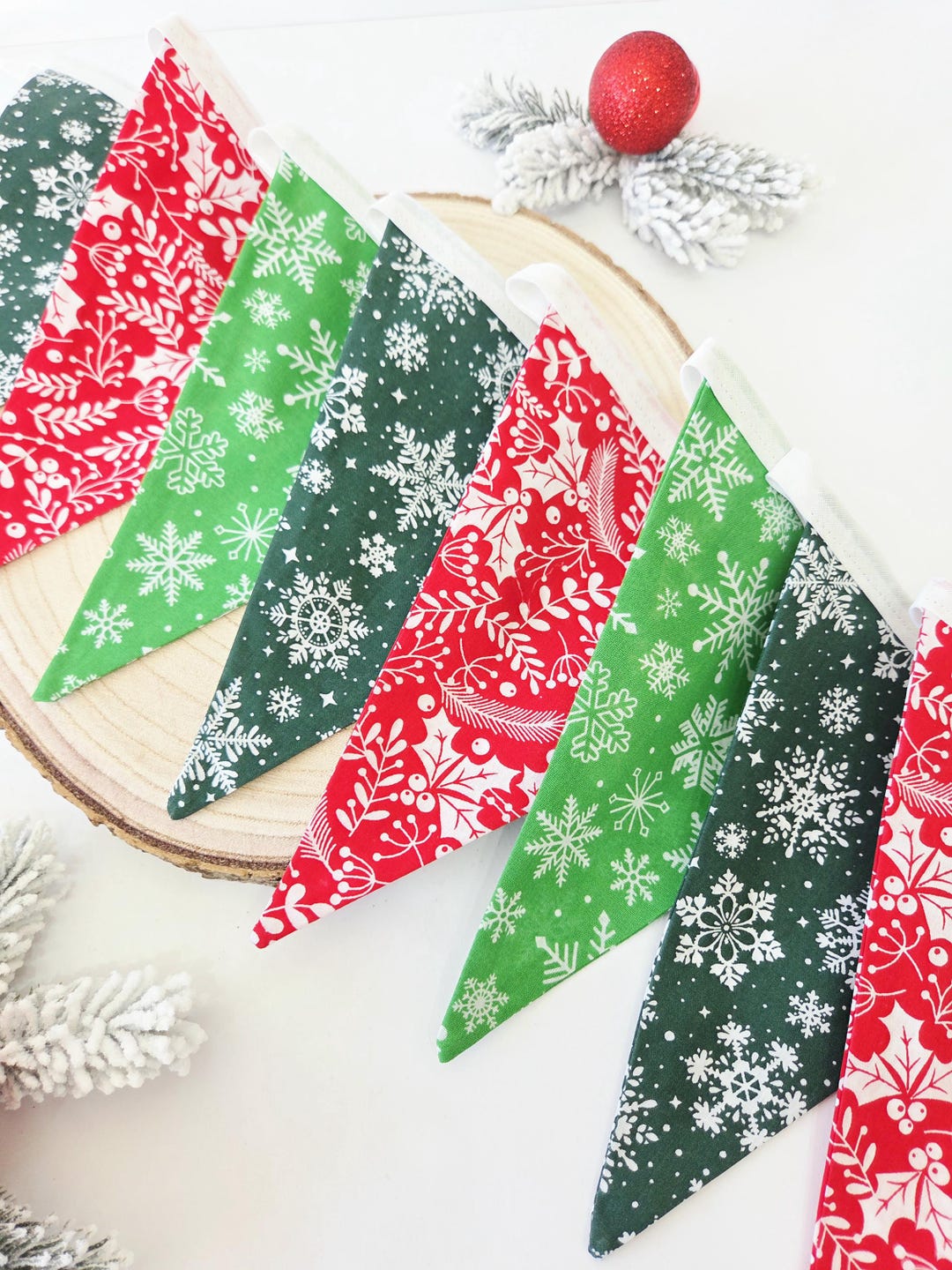 Handmade Christmas Snowflake and Mistletoe Garland Double Sided Cotton ...
