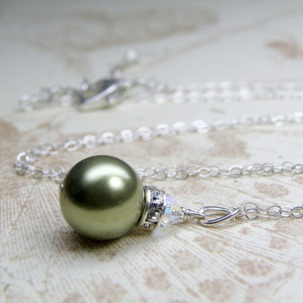 Green Pearl Necklace - Etsy