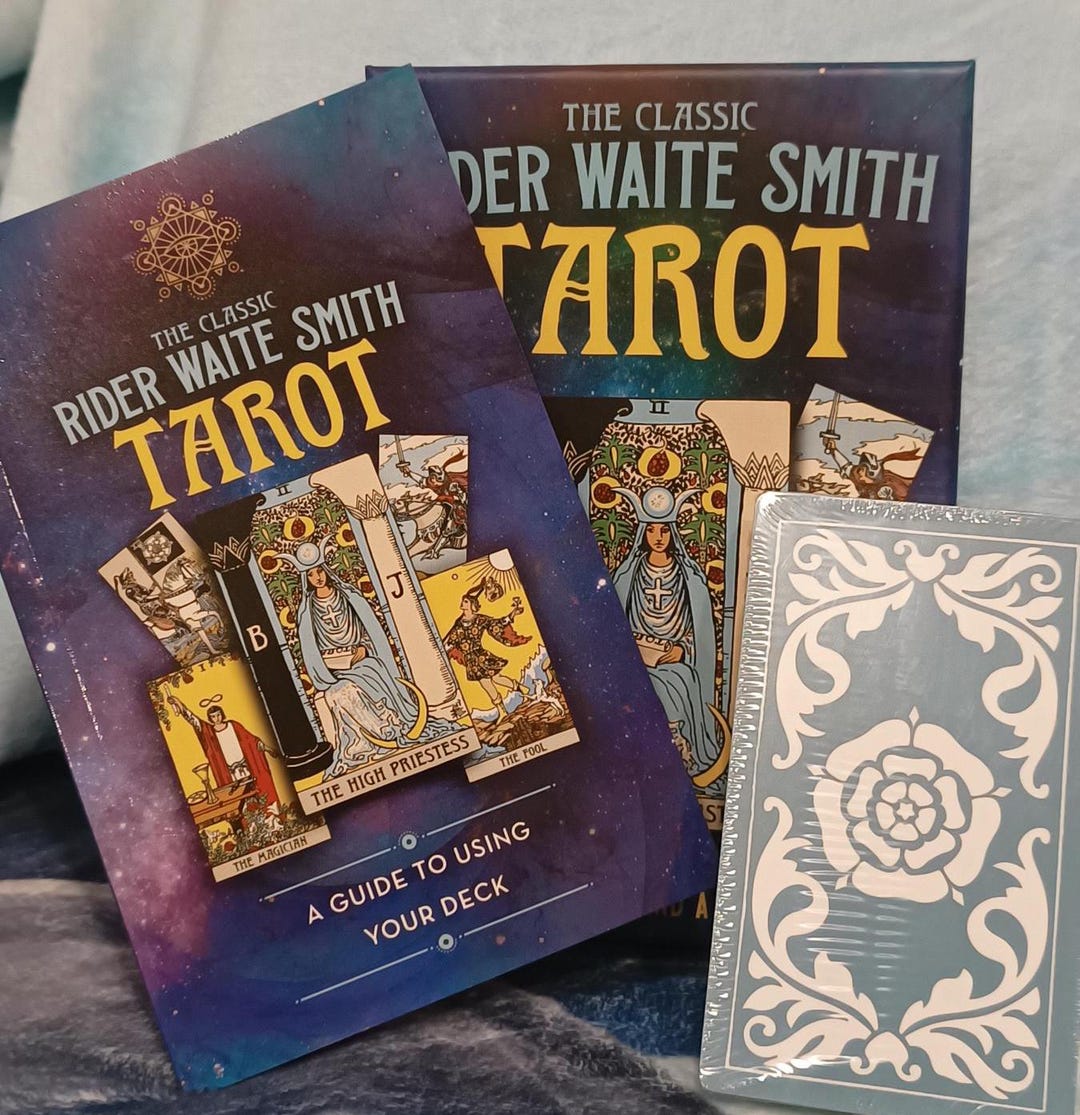 The Classic Rider Waite Smith Tarot Book & Deck. Includes 78 Cards and ...