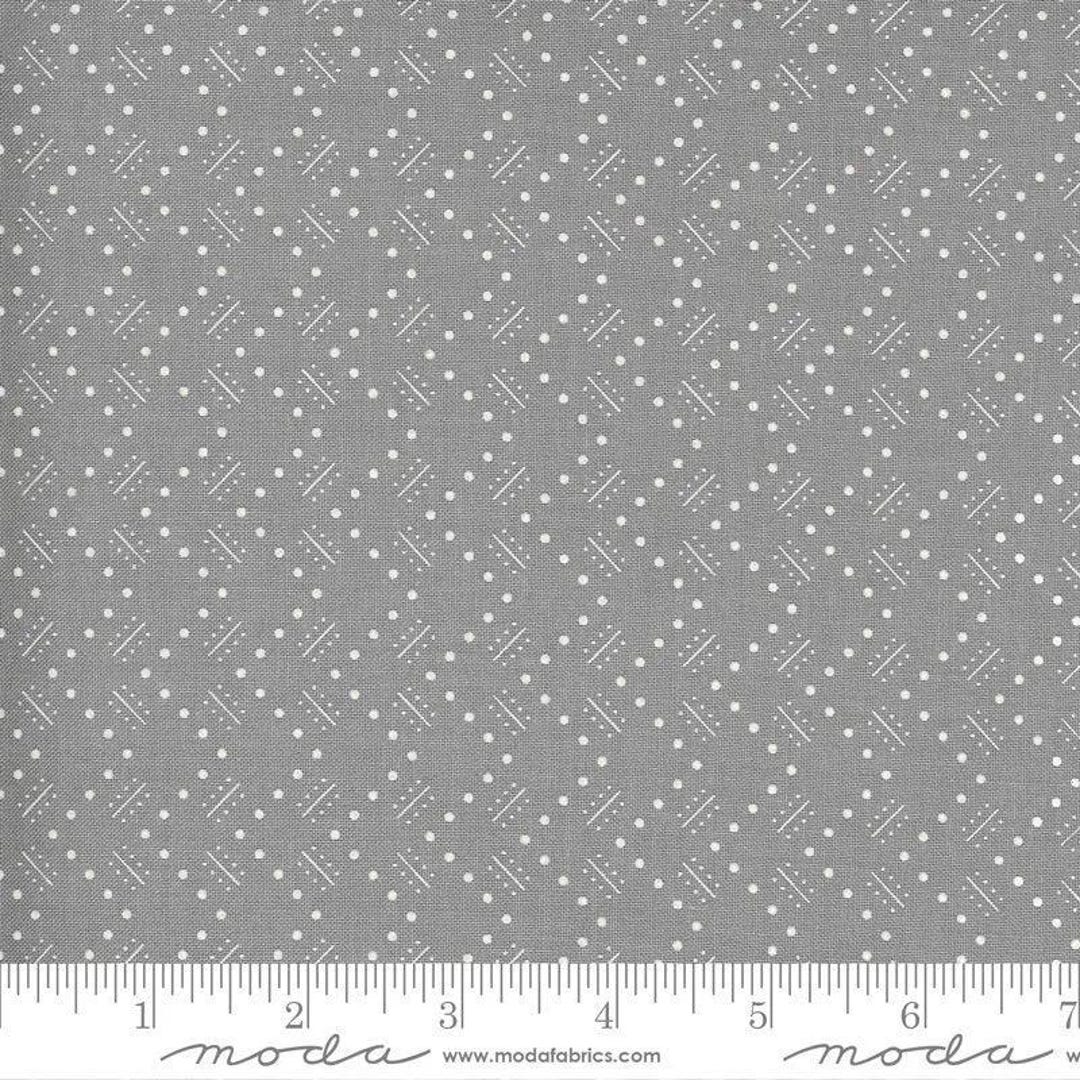 Grey Flowers for Freya Fabric - 23337 12 - Moda - Linzee Kull Mccray ...