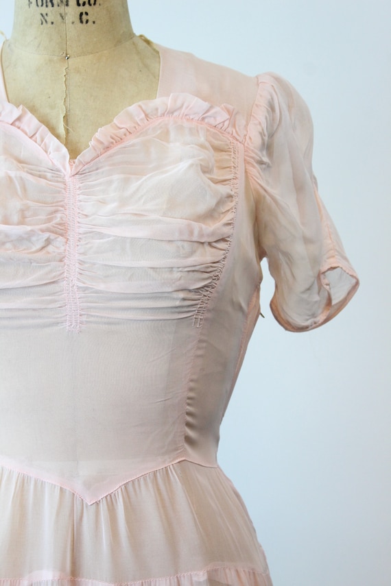 1940s PALE PINK puff sleeves dress gown small medium … - Gem