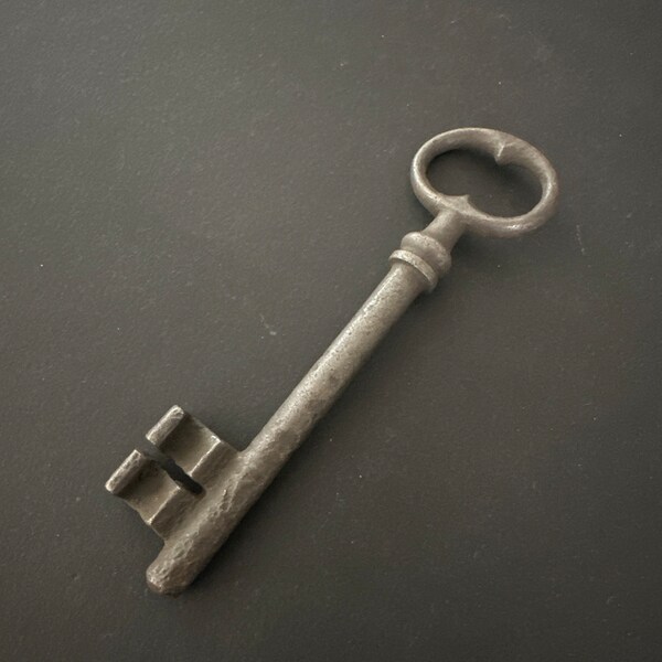 Barrel Key - Etsy