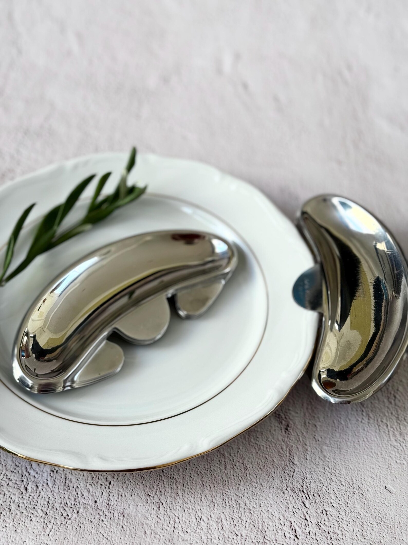 Set of 6 and Set of 4 Vintage Stainless Steel Clip-on Fish Bone Dishes ...