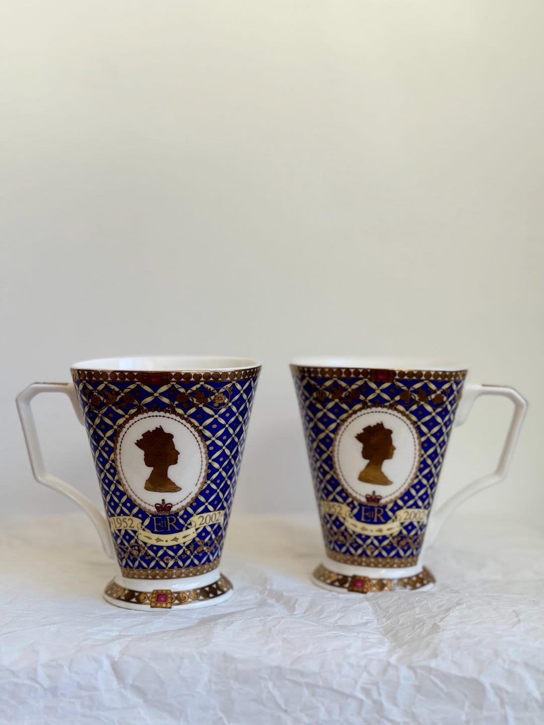Pair of 2 Vintage Commemorative Mugs - Queen Elizabeth II Golden ...