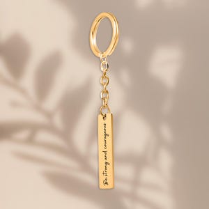 Be Strong and Courageous Vertical Bar Keychain - Etsy