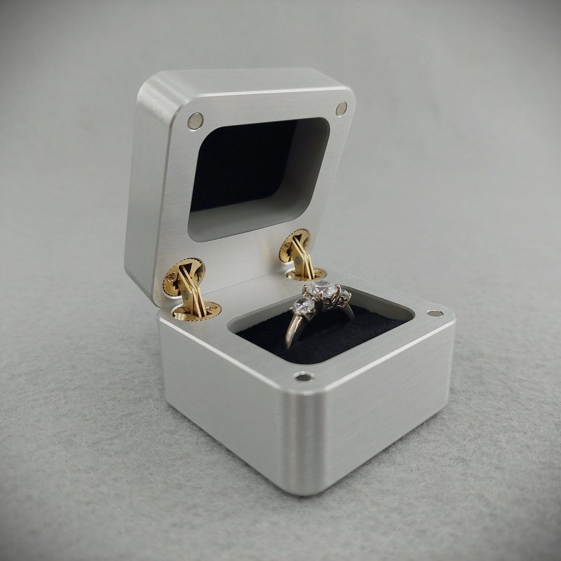 Dpcustoms Square Clam Shell Engagement Ring Box, Pocket Size Ring Box ...