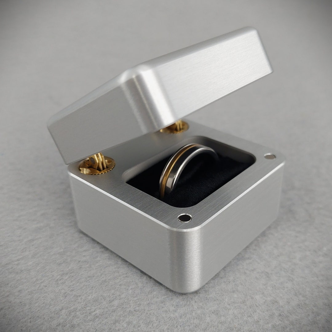 Dpcustoms Square Clam Shell Engagement Ring Box, Pocket Size Ring Box ...