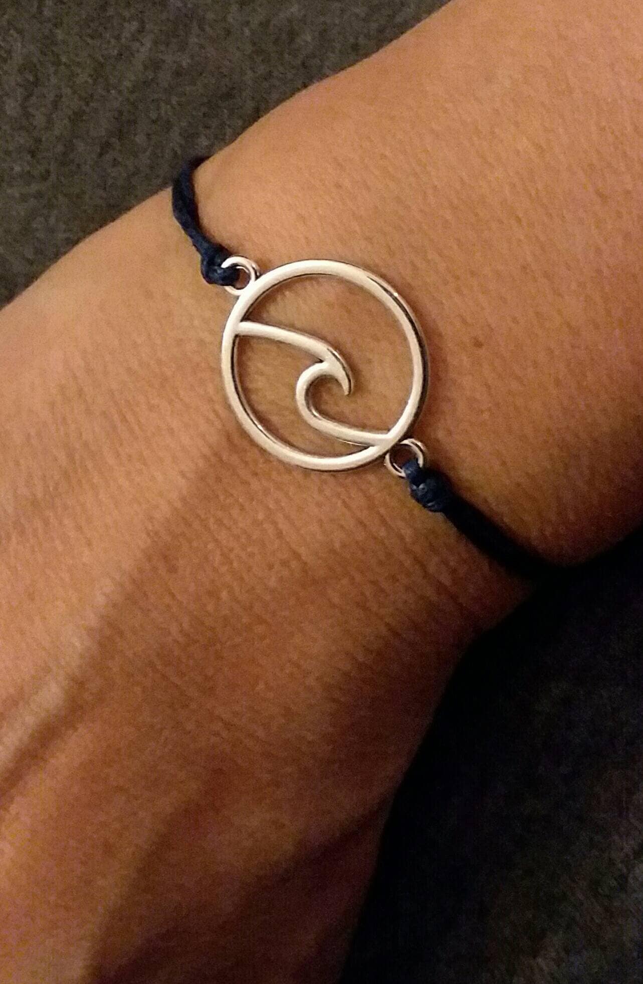 Silver wave charm bracelet beach wave bracelet ocean wave - Etsy España