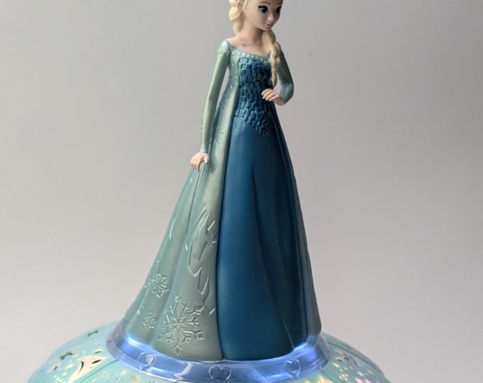 Disney - Frozen - Elsa - Lights and Sounds - Sings '' Let It Go ...