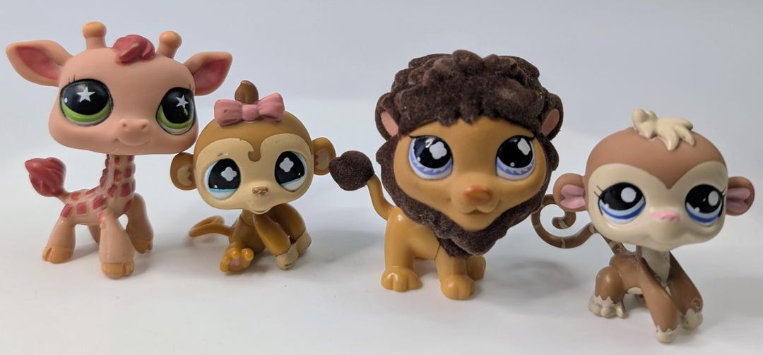 Hasbro - Littlest Pet Shop - LPS - Animal - Monkey #811 #1450 - Lion ...