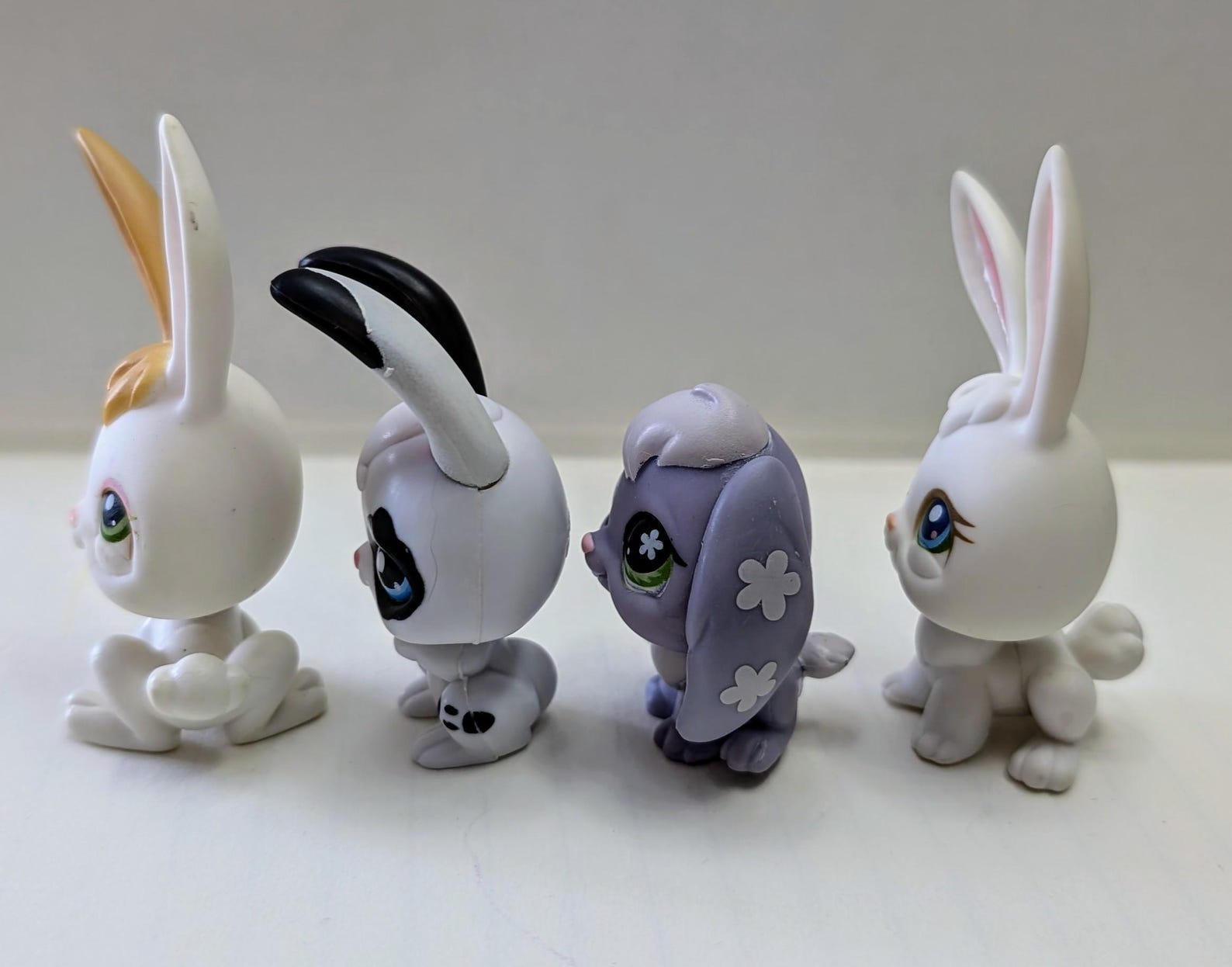 Hasbro - Littlest Pet Shop - LPS - Lot of 4 Different Bunnies / Rabbits ...