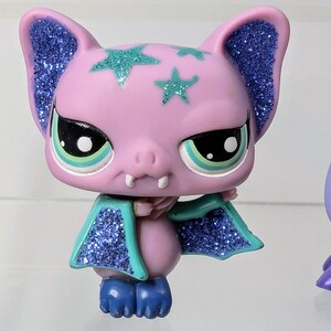 Hasbro - Littlest Pet Shop - LPS - #2142 Bat - #122 Giraffe - #253 ...