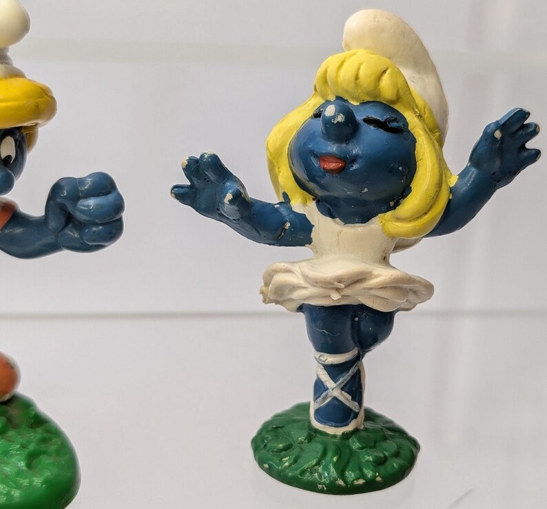 Vintage - Smurfette/ Smurfette - Small PVC Figurines - Lot of 4 - 2 ...
