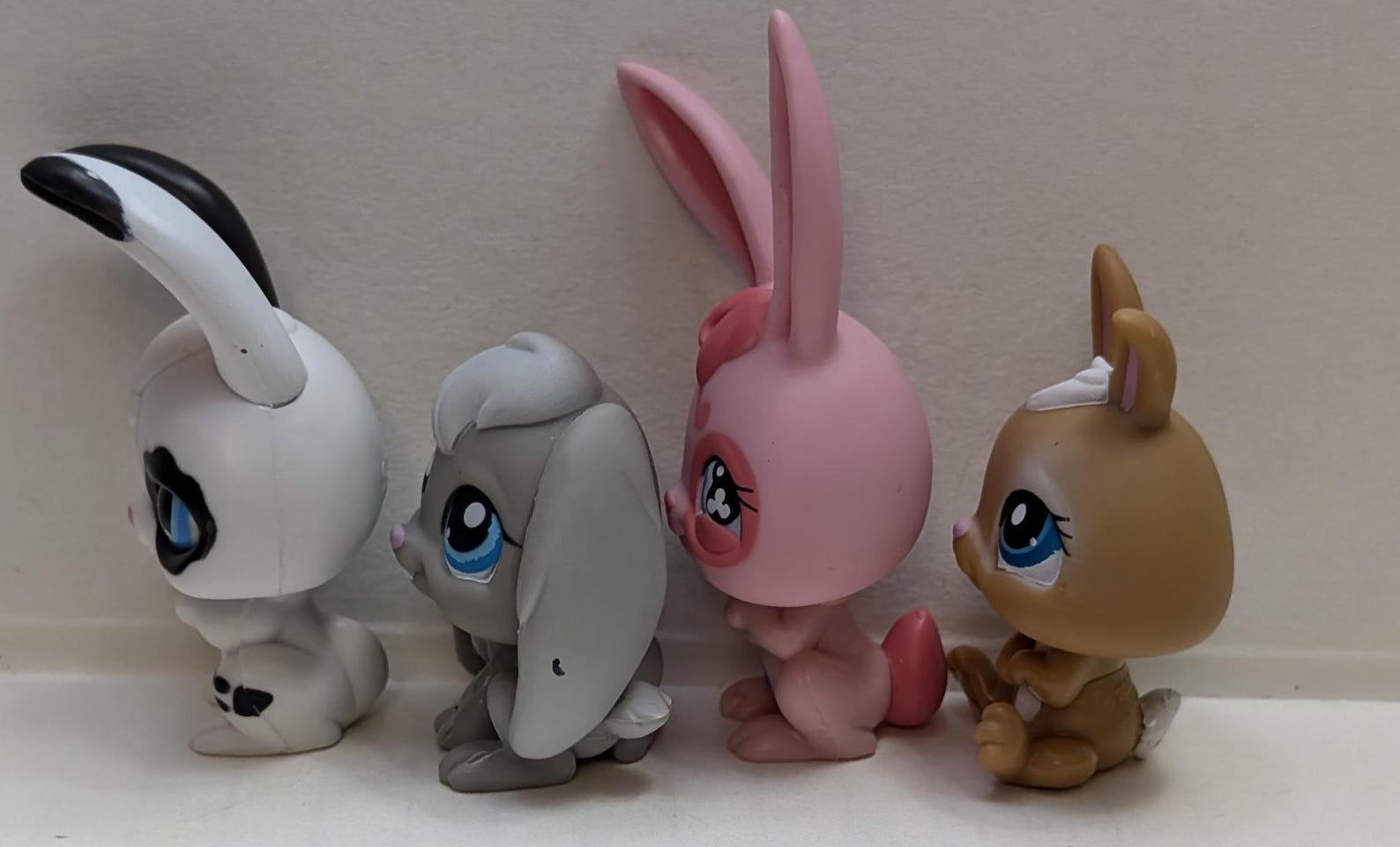 Hasbro Littlest Pet Shop LPS Set of 4 Pink Rabbit 500, Ram Rabbit 346 ...