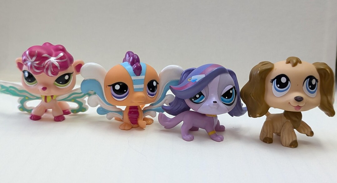 Hasbro - Littlest Pet Shop - LPS - Set of 4 - 2 Dogs: Spaniel / Zoe ...