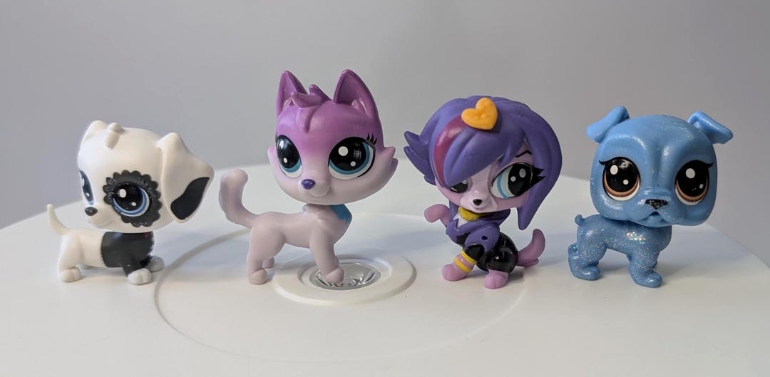 Hasbro - Littlest Pet Shop - LPS - Set of 4 Dogs - Bulldog #2-S4 - Zoe ...