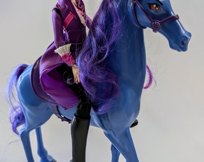 Monster High - Headless Headmistress Bloodgood - Doll & Horse - Etsy