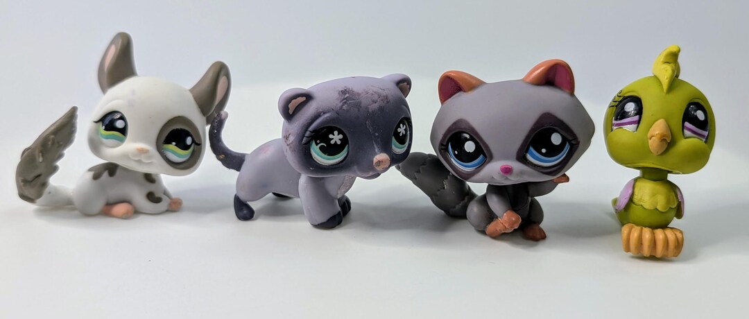 Littlest Pet Shop - LPS - Animal - White Chinchilla #1018 - Ferret #482 ...