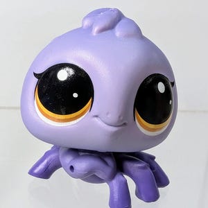 Hasbro - Littlest Pet Shop - LPS - #2142 Bat - #122 Giraffe - #253 ...