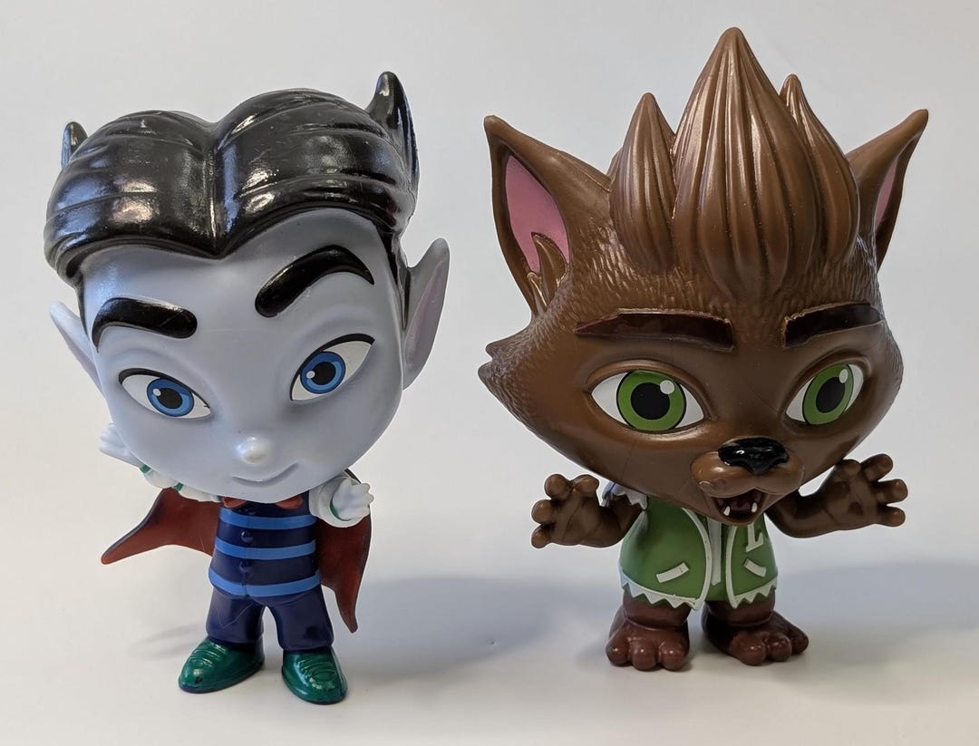 Netflix - Super Monsters - Lobo Howler Werewolf & Drac Shadows ...