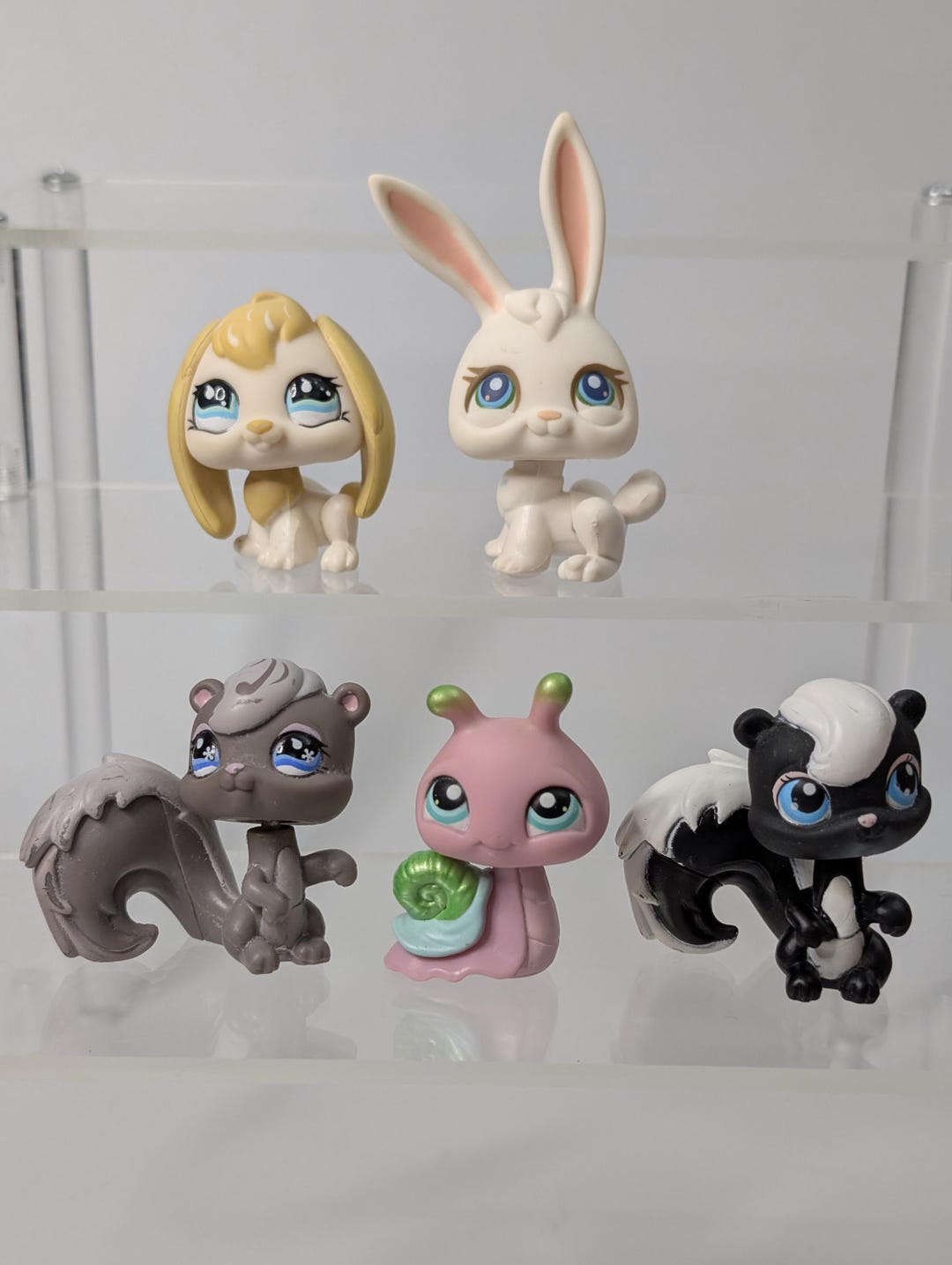 Hasbro - Littlest Pet Shop - LPS - Black Squirrel #85 - Grey Squirrel ...