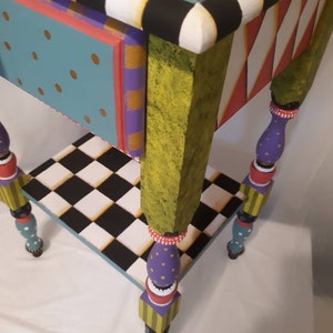 PAINTED FURNITURE TABLE Side Table Vintage Table Funky - Etsy