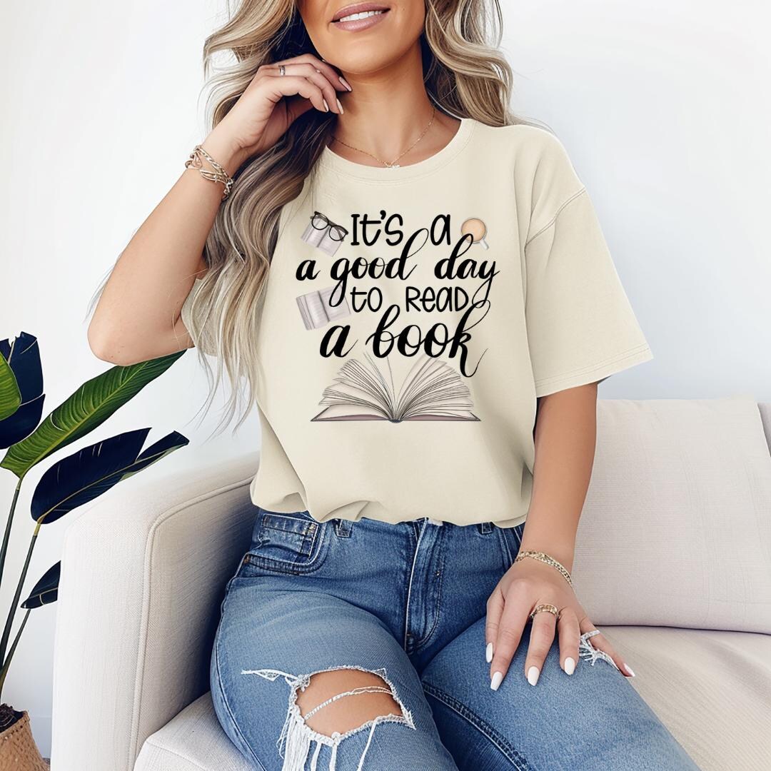 Reading Shirts, Gift Idea for Her, Gifts for Book Lovers, Aesthetic ...