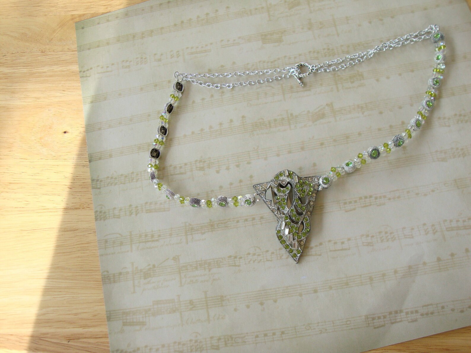 Spring Green Rhinestone and Crystal Beaded Vintage Dress Clip Necklace ...