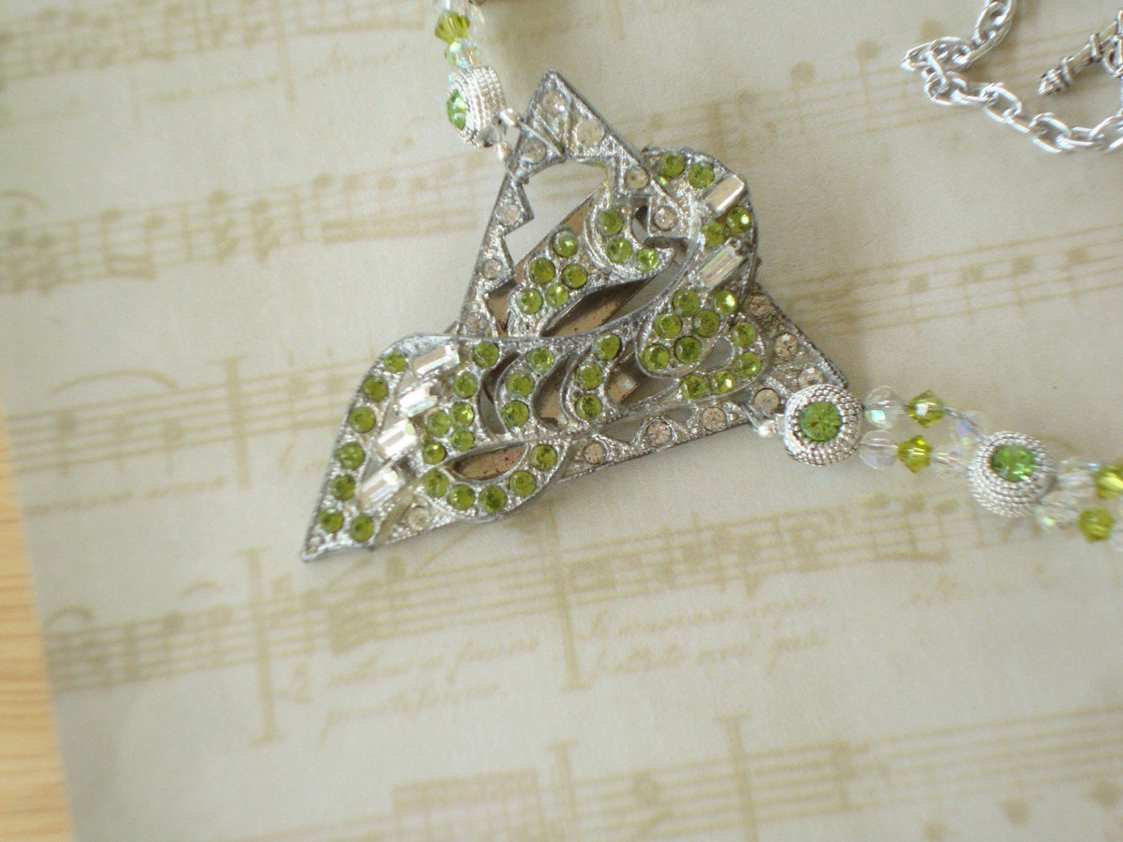Spring Green Rhinestone and Crystal Beaded Vintage Dress Clip Necklace ...