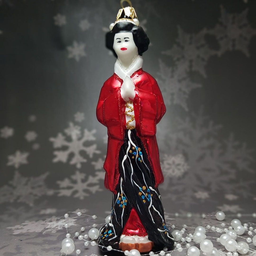 Handcrafted Glass Geisha Ornament: Japanese Christmas Decoration - Etsy
