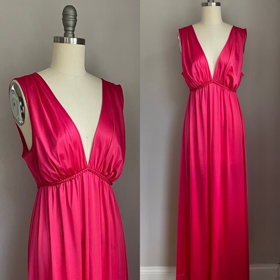 Pink vintage Grecian style, deep v neck maxi dress.Ap… - Gem